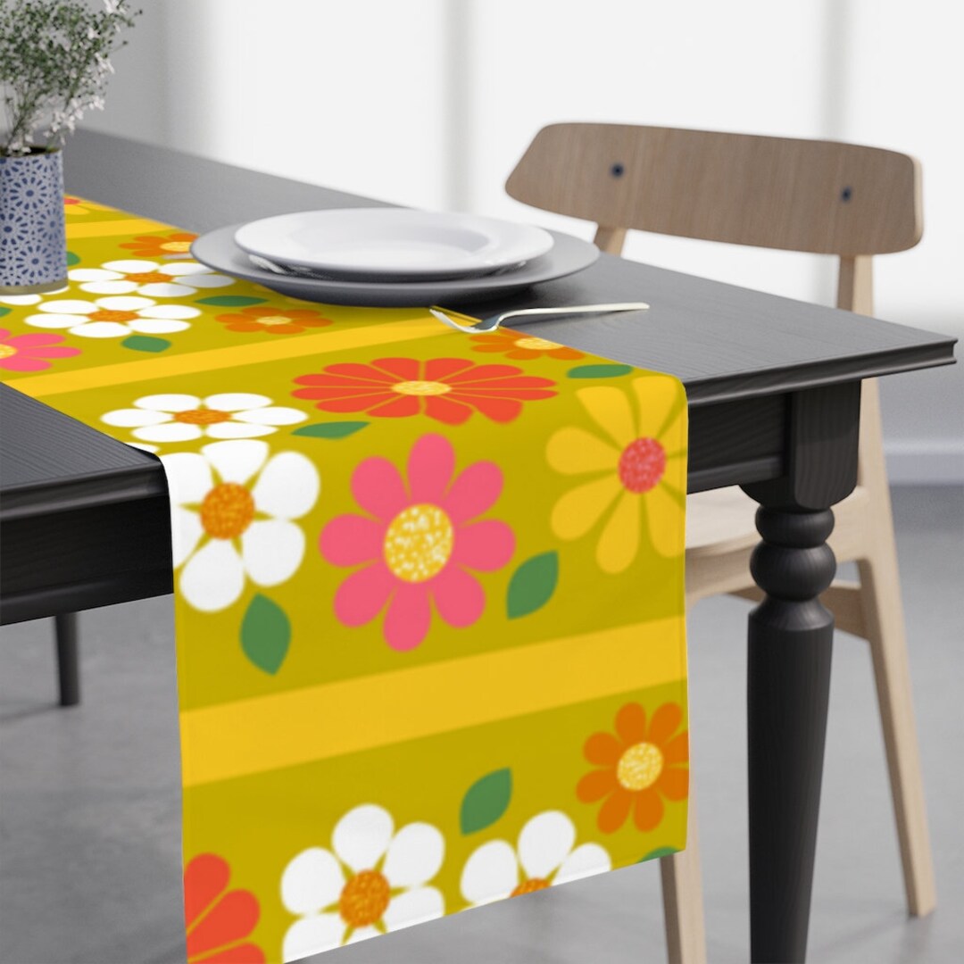 Retro Groovy 70s Decor, Vintage Inspired, Yellow, Avocado Green Mod ...