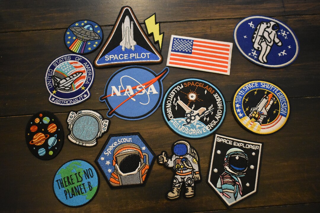 NASA USA Logo Space Ship Spaceman Patch Iron on / Sew on Patch Badge ...