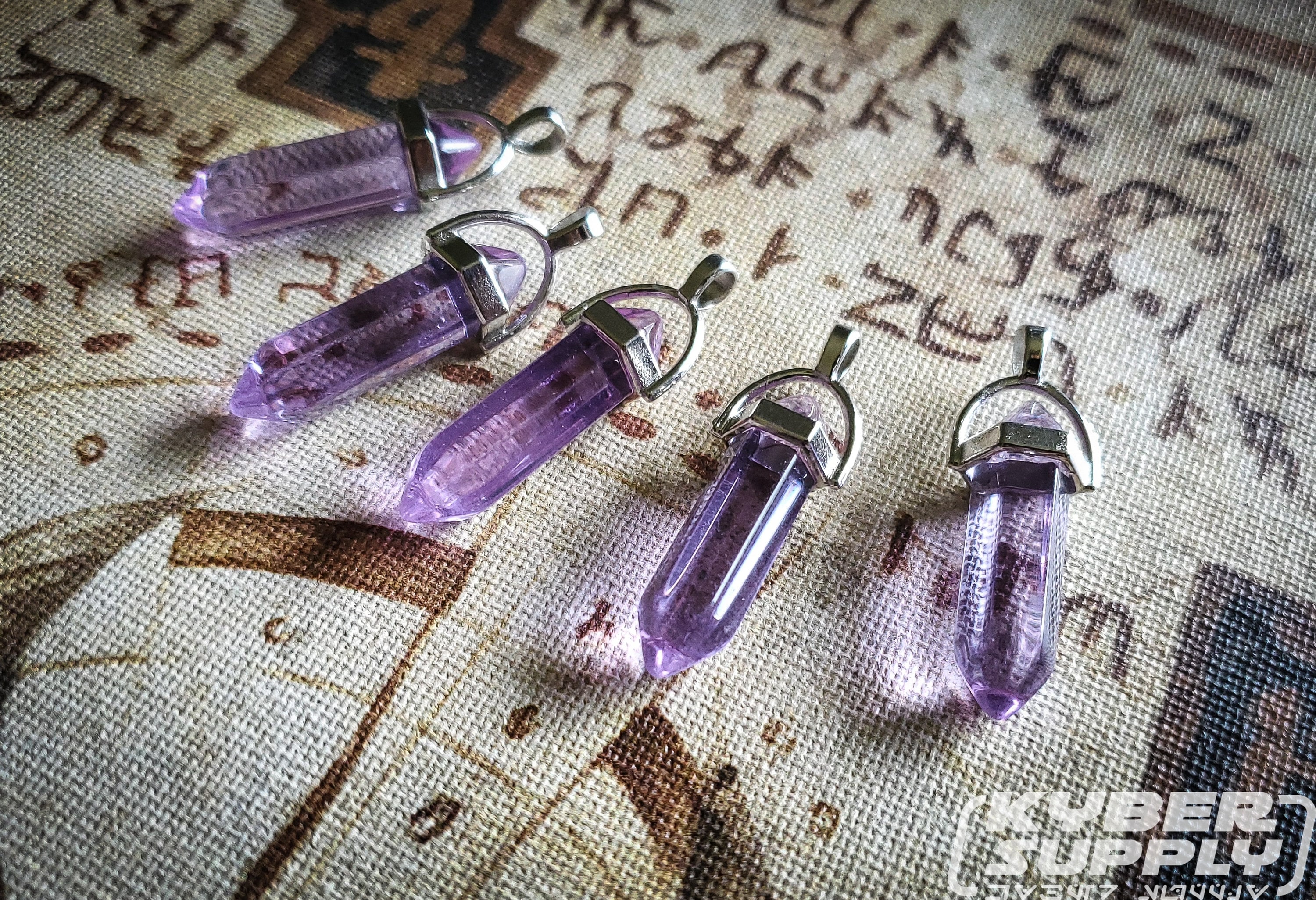 Kyber Crystal Pendant LIGHT PURPLE Star Wars Inspired Jedi - Etsy