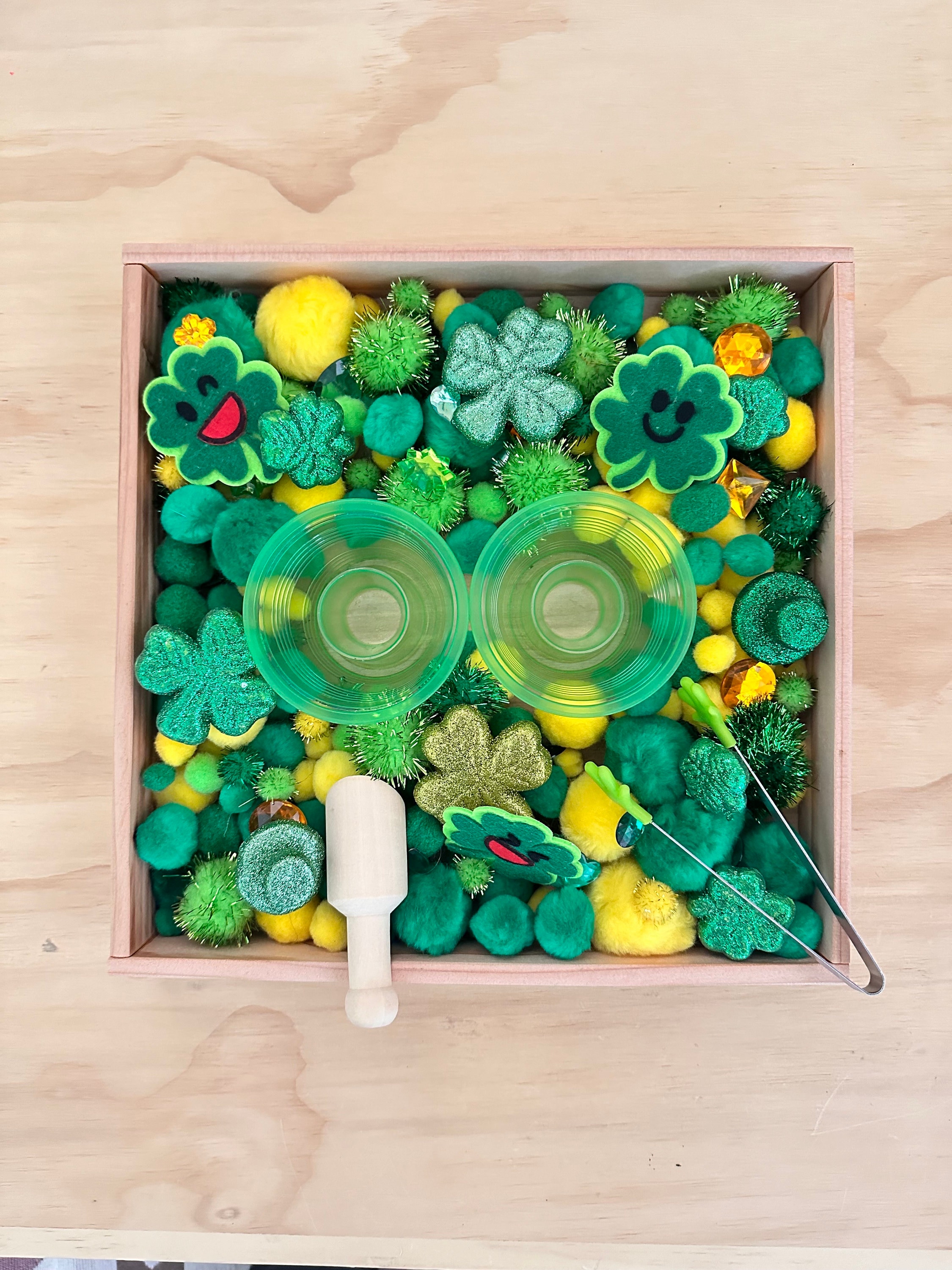 March St Patrick’s Day Sensory Bin - Etsy