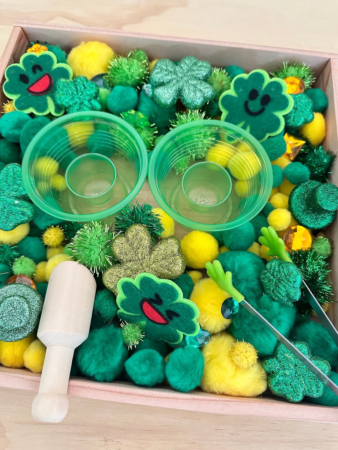 March St Patrick’s Day Sensory Bin - Etsy