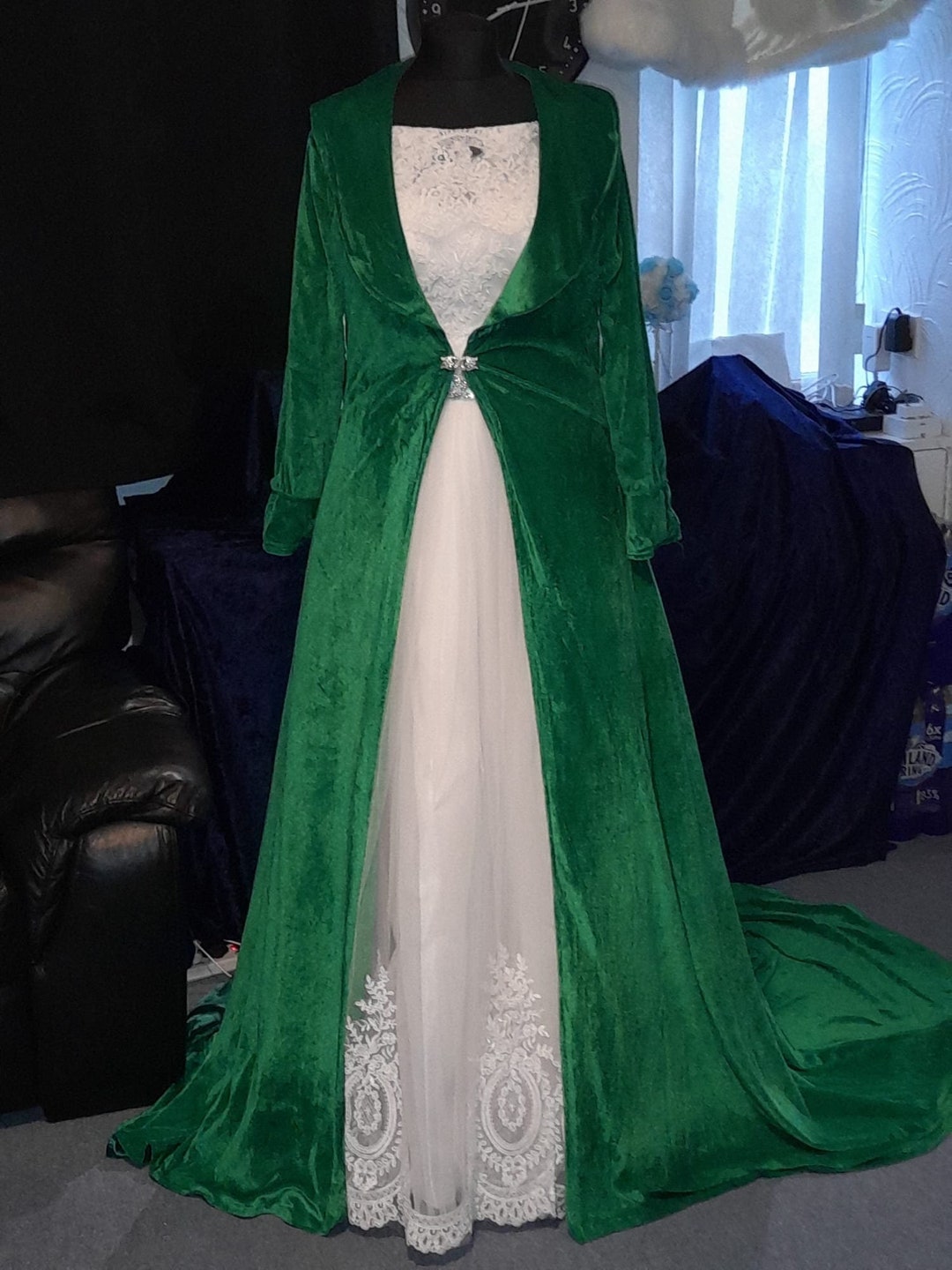 Festive Christmas Velvet Cloak - Stunning Grass Green Coverup for ...