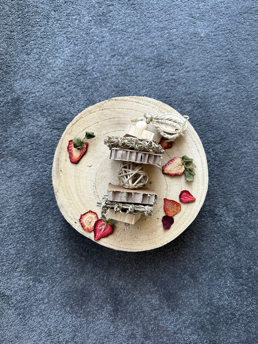 Shredder Stack/ Rabbit Toy/ Guinea Pig Toy/ Pet Chew Toy - Etsy