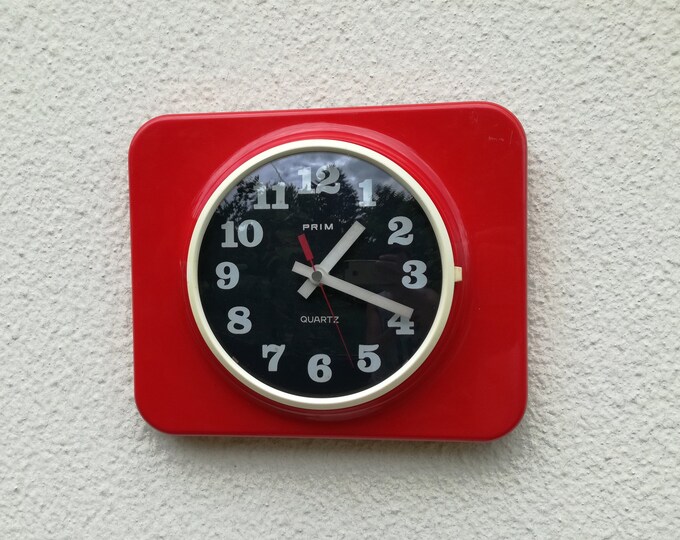 1960s Wall Clock Prim, Made in Czechoslovakia / 60s Red Plastic Space ...