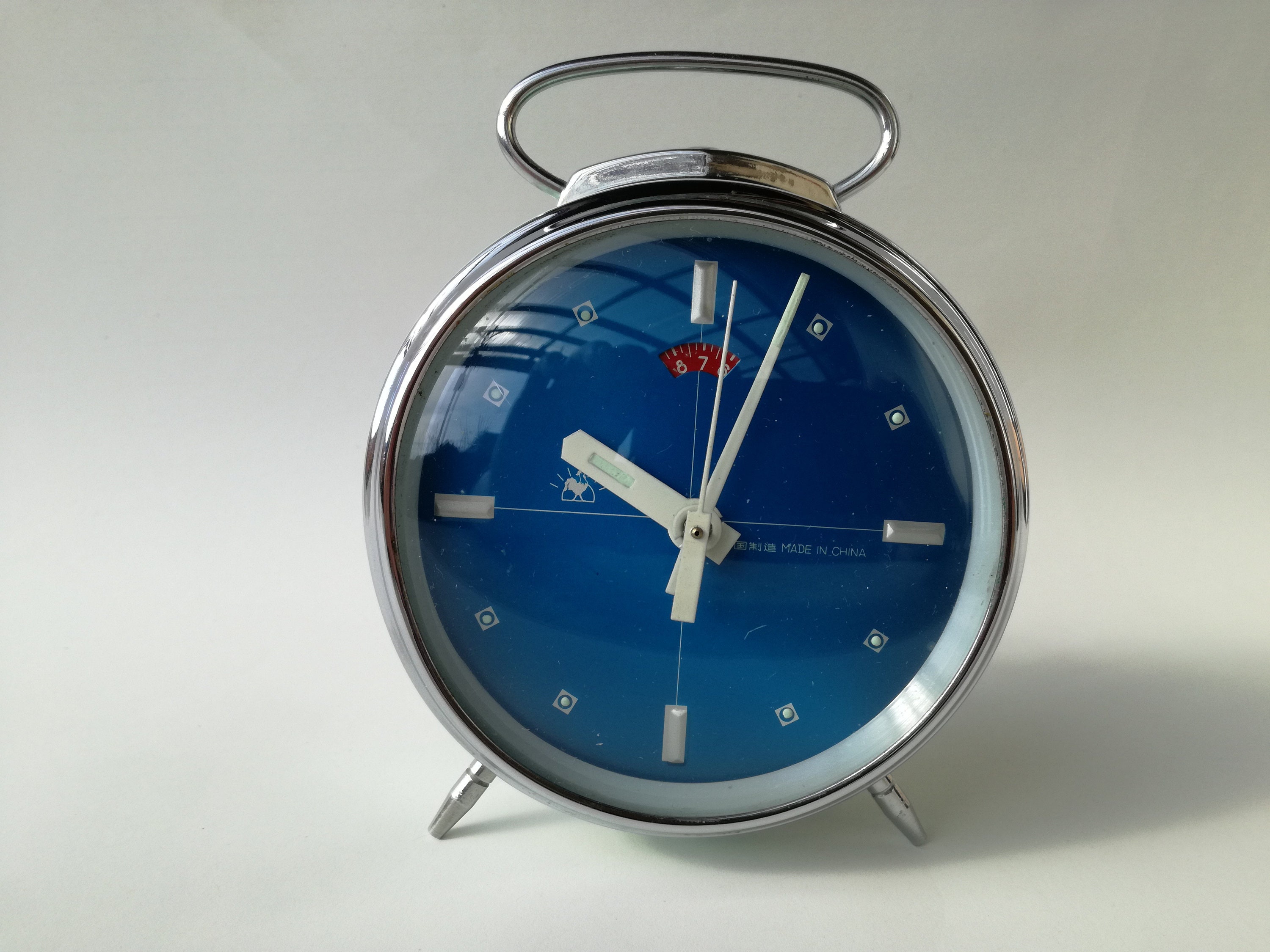 Atomic Age Alarm Clock / Vintage Mechanical Wind Clock / 1960s - Etsy