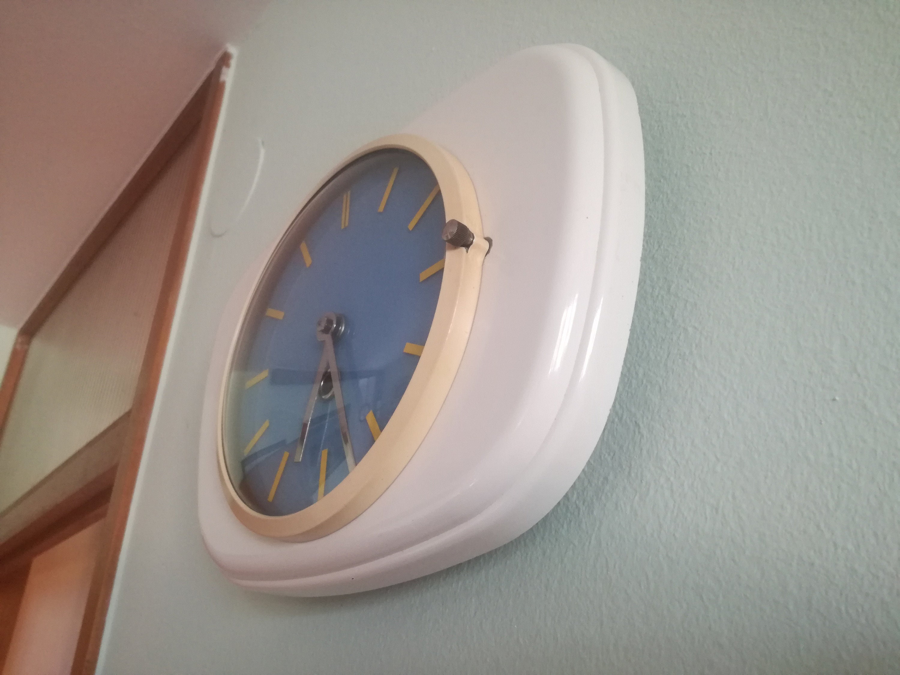 1960s Wall Clock / Mid Century Modern White Plastic Wall Clock With ...