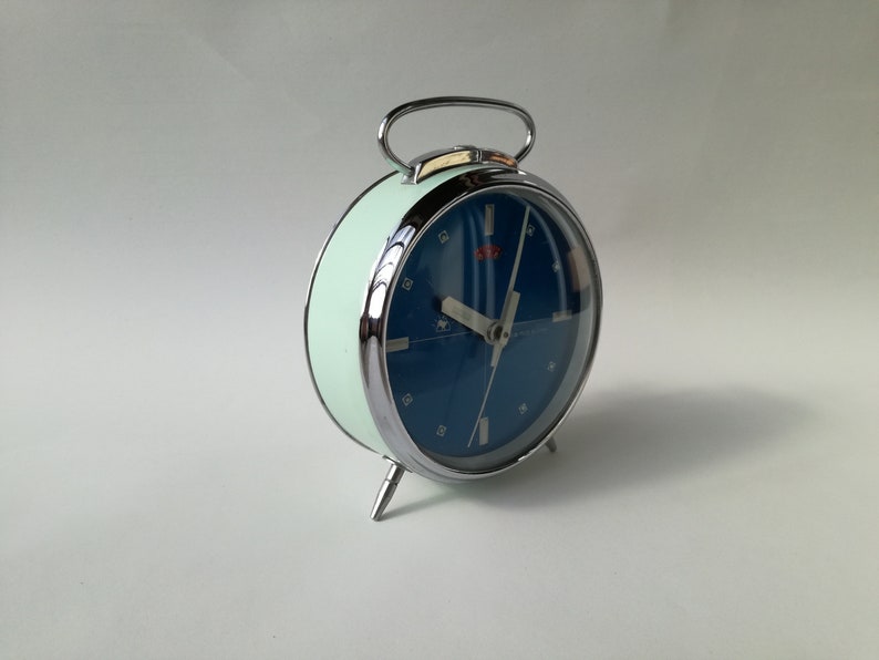 Atomic Age Alarm Clock / Vintage Mechanical Wind Clock / 1960s - Etsy