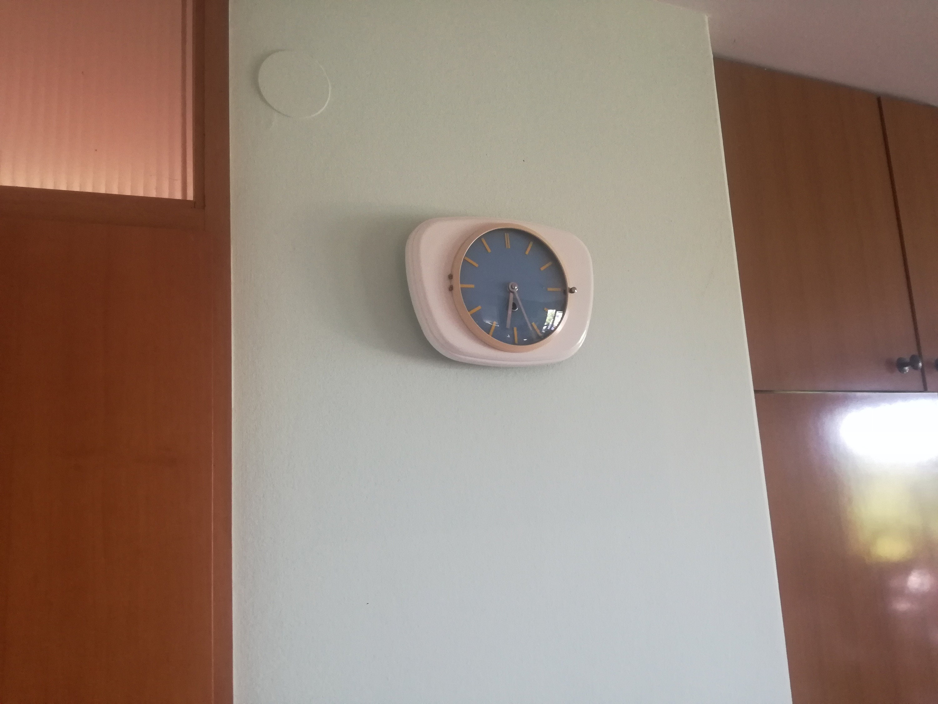 1960s Wall Clock / Mid Century Modern White Plastic Wall Clock With ...