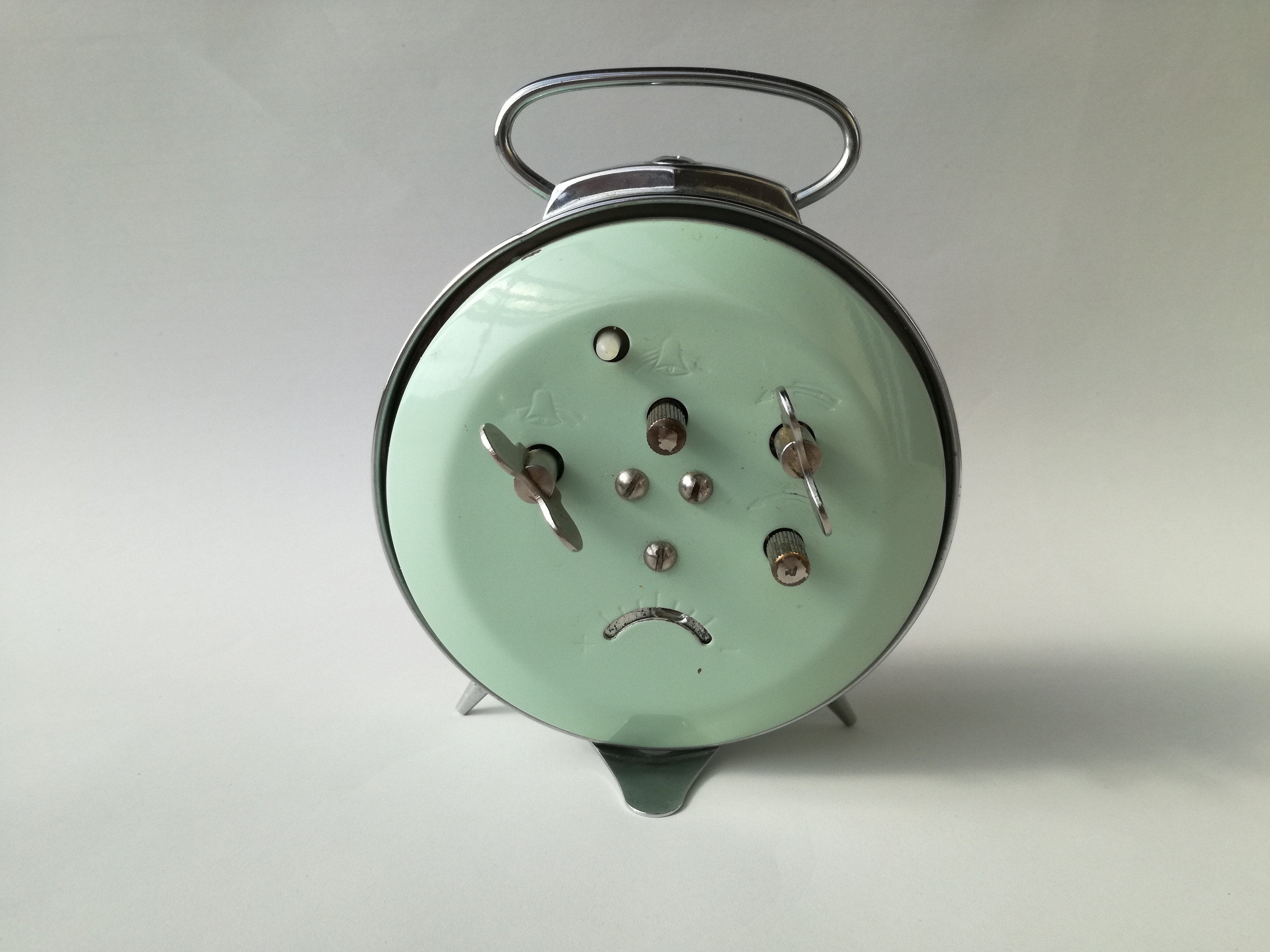 Atomic Age Alarm Clock / Vintage Mechanical Wind Clock / 1960s - Etsy