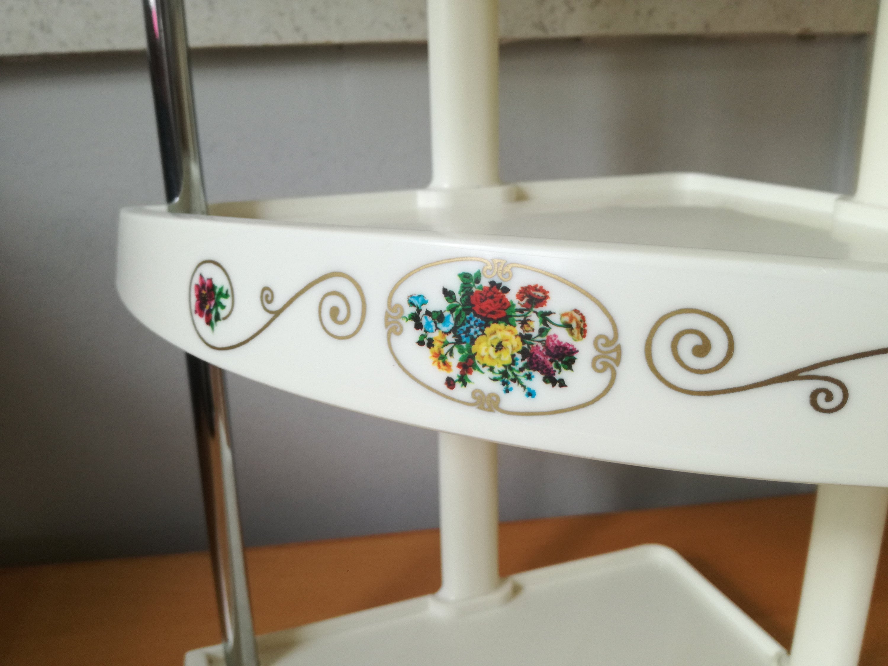 Vintage Corner Shelf Syla, Made in France / Mid Century Modern Three ...