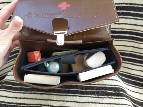 Vintage Car First Aid Kit, Authentic 80's Car First A… - Gem