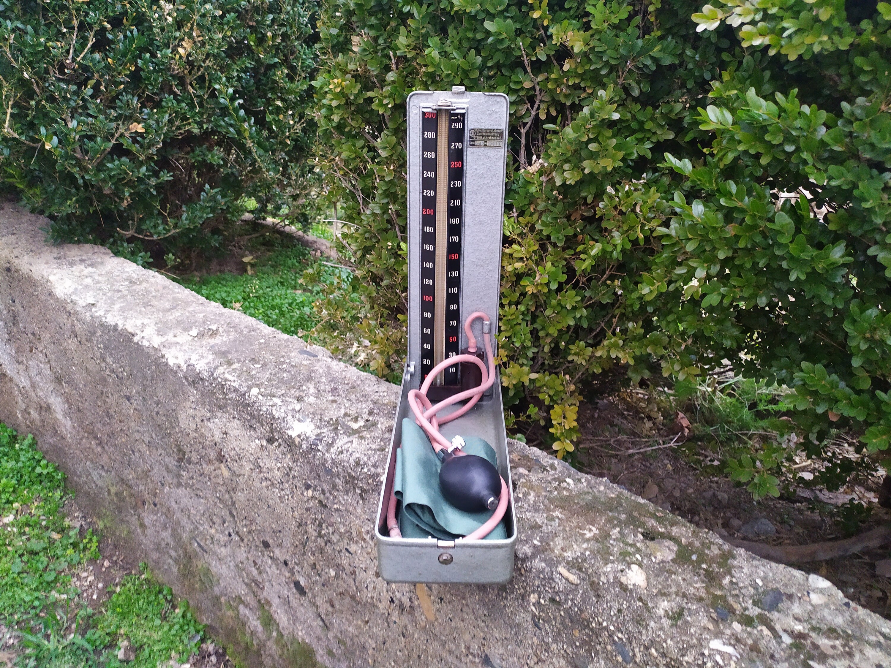 Vintage Blood Pressure Monitor Retro Blood Pressure Monitor | Etsy