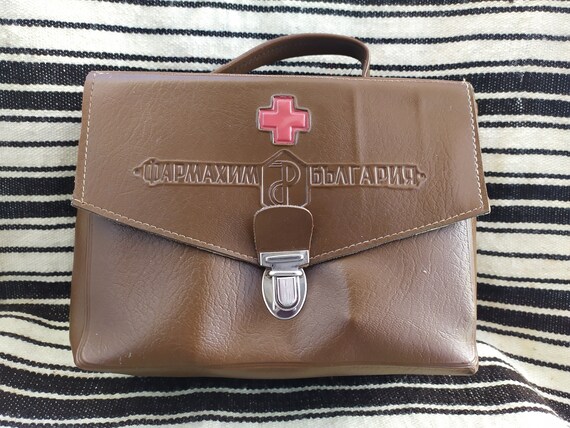 Vintage Car First Aid Kit, Authentic 80's Car First A… - Gem