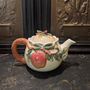 Vintage, CBK , Ceramic, Raised Apple, Covered Teapot, Twig Handle,and ...