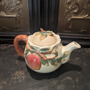 Vintage, CBK , Ceramic, Raised Apple, Covered Teapot, Twig Handle,and ...
