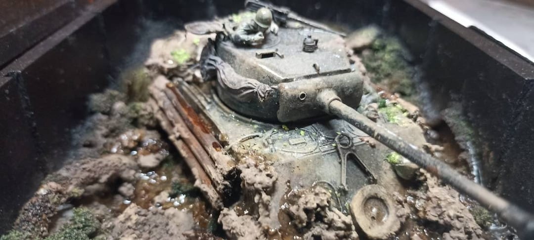 Diorama fury Sherman TANK M4 in Wooden Box, Blot Imitation - Etsy