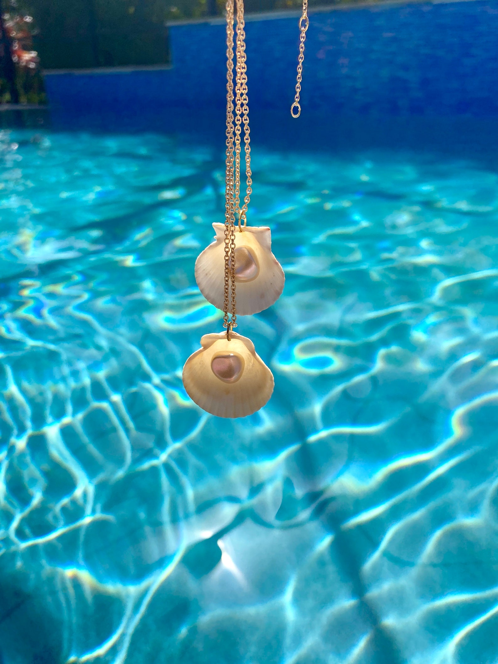 Gold Sea Shell Necklace - Etsy