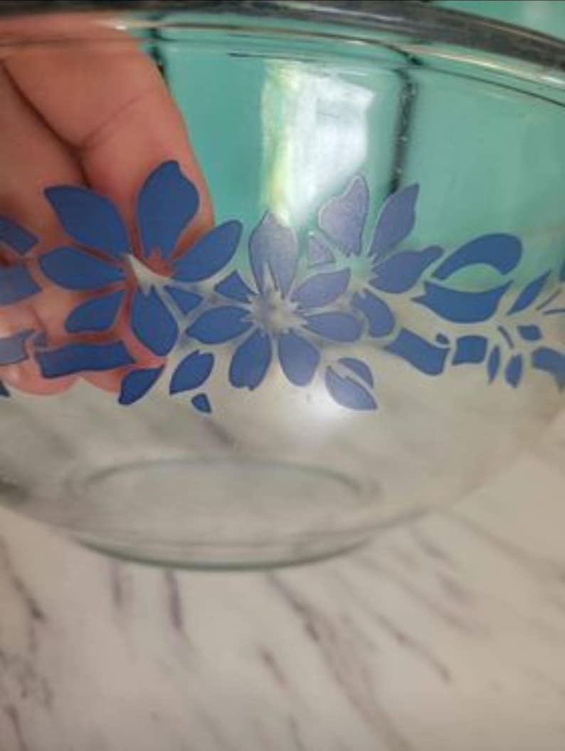 80s Clear Pyrex Bowls With Blue Flowers and Ribbons. - Etsy