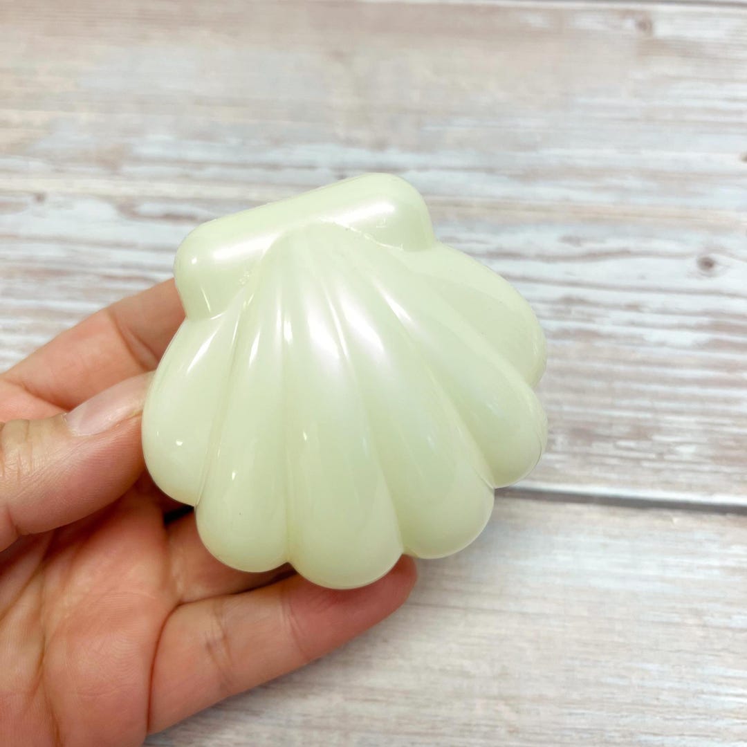 Seashell Shaped Plastic Containers Mermaid Party Favor Ocean-inspired ...