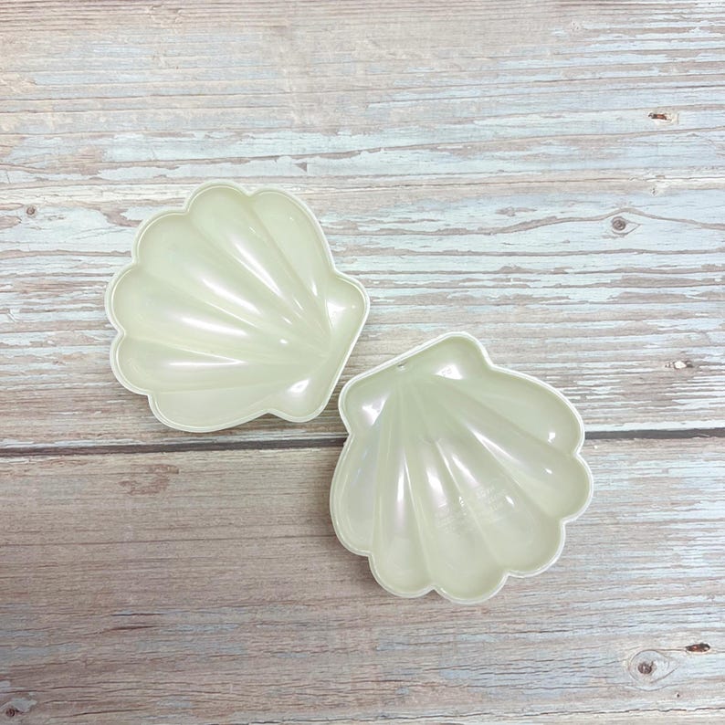 Seashell Shaped Plastic Containers Mermaid Party Favor Ocean-inspired ...