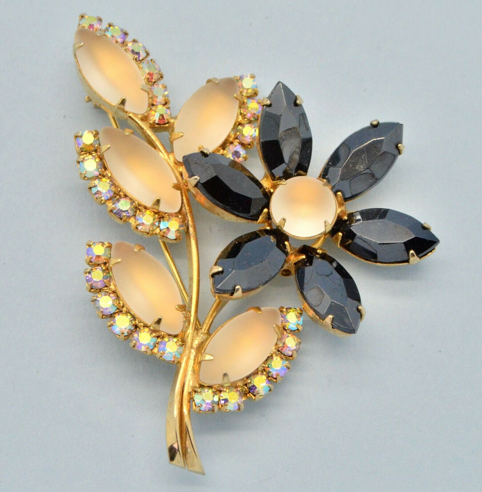 Signed Continental Vintage Brooch 50s-60s - Etsy