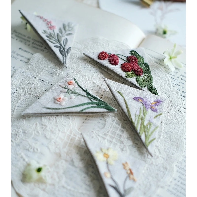 Embroidered Corner Bookmark - Etsy