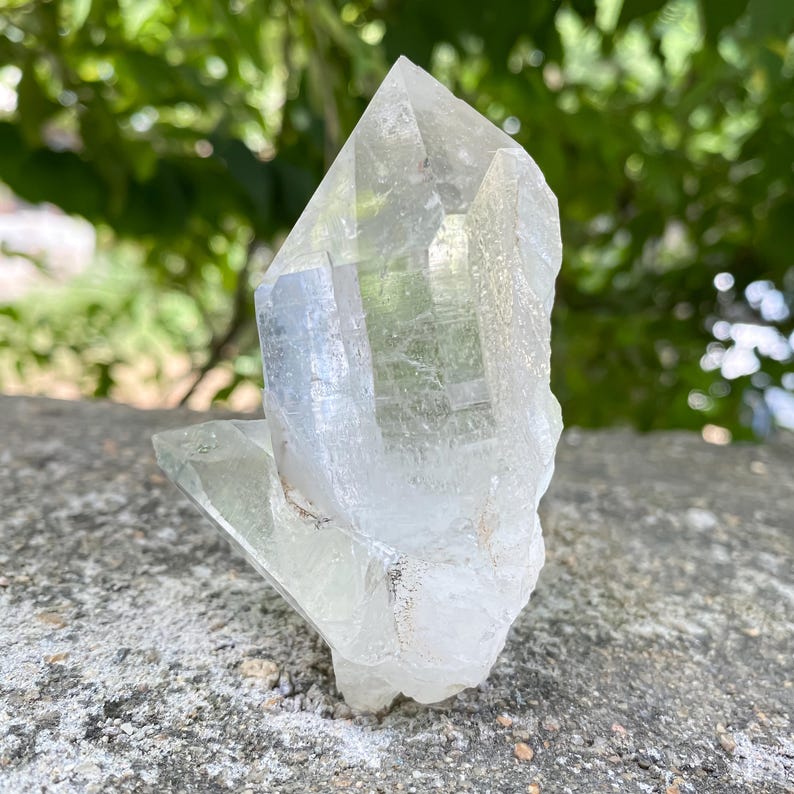 Quartz clair de l'Himalaya, pointe 200 g | Cristal de quartz samadhi ...