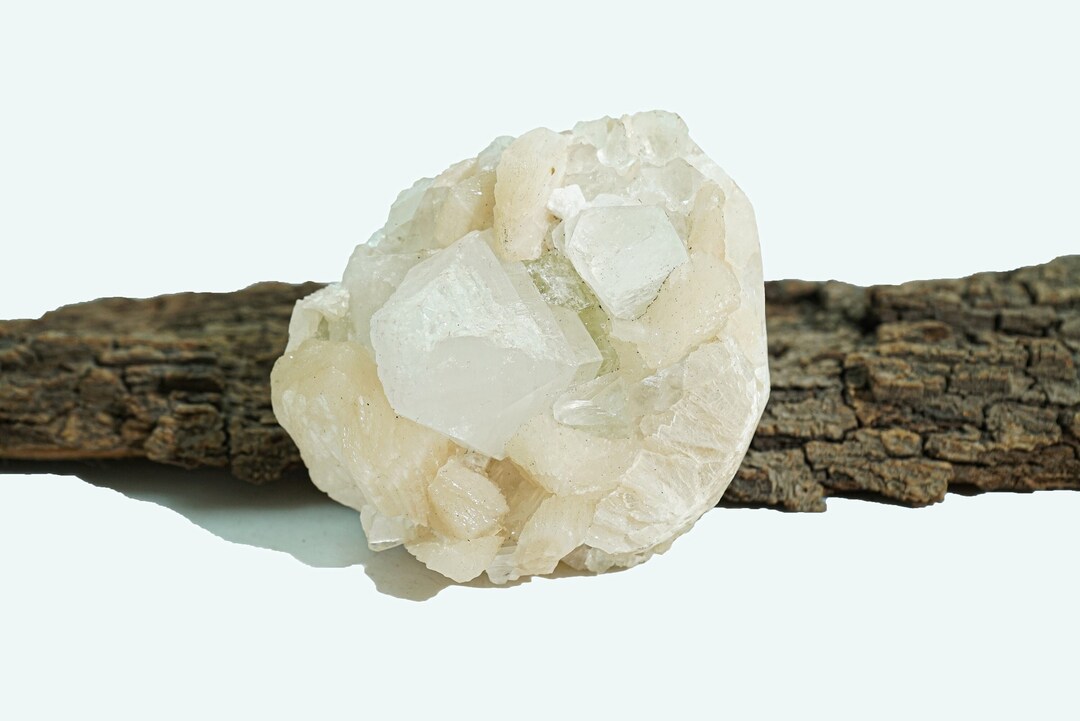 Indian Mineral Peach Stilbite With Rough Green Calcite Apophyllite Raw ...