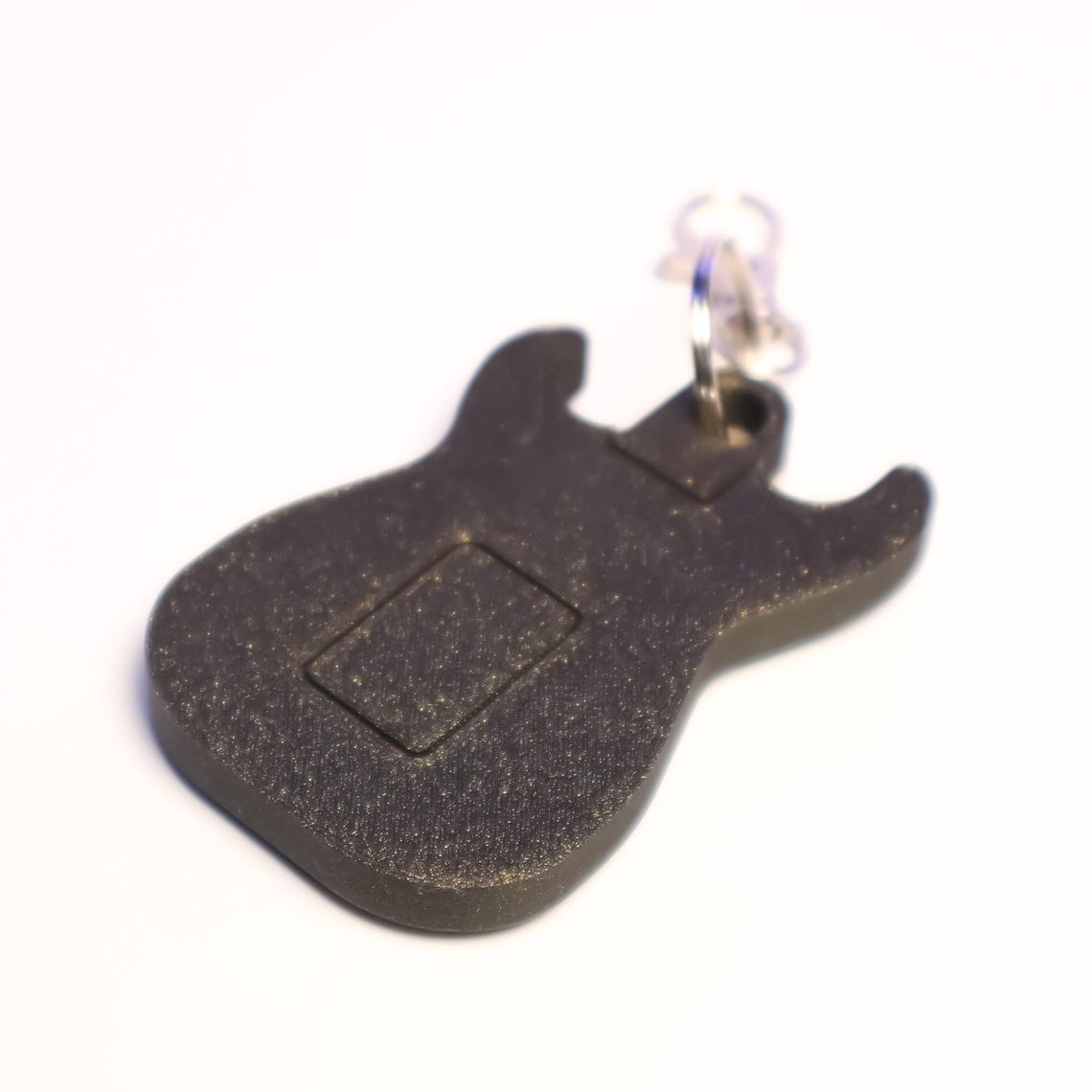 Fender Stratocaster-inspired Guitar Keychain – ICONIC Design for Music ...