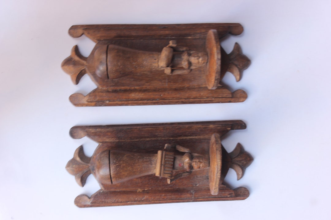 Wooden Made Door Corbel Brackets/old Musician Lady Corbel for Door ...