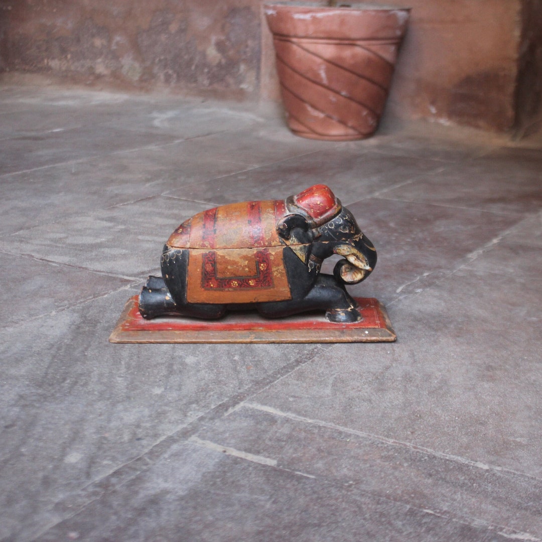 Antique Wooden Elephant || Sitting Elephant Statue || Original Antique ...