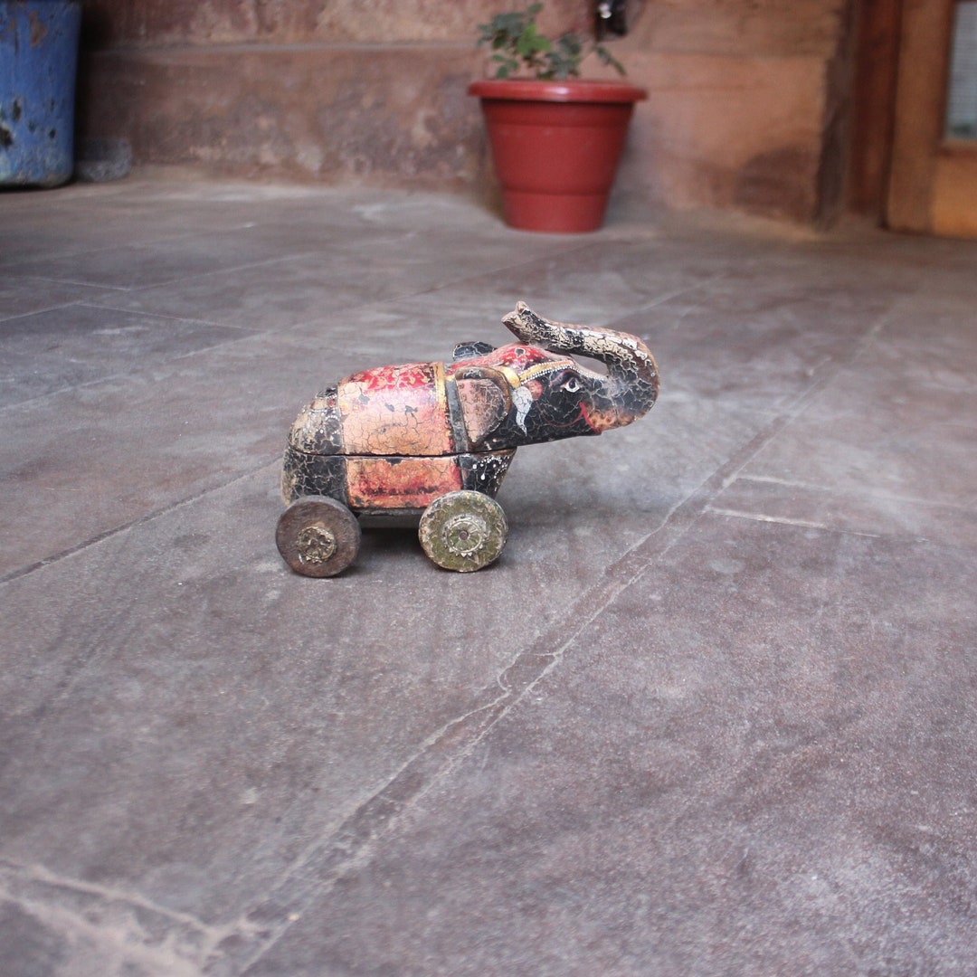 Vintage Wooden Elephant Wheel Tika Box Decorative Collectable Home ...