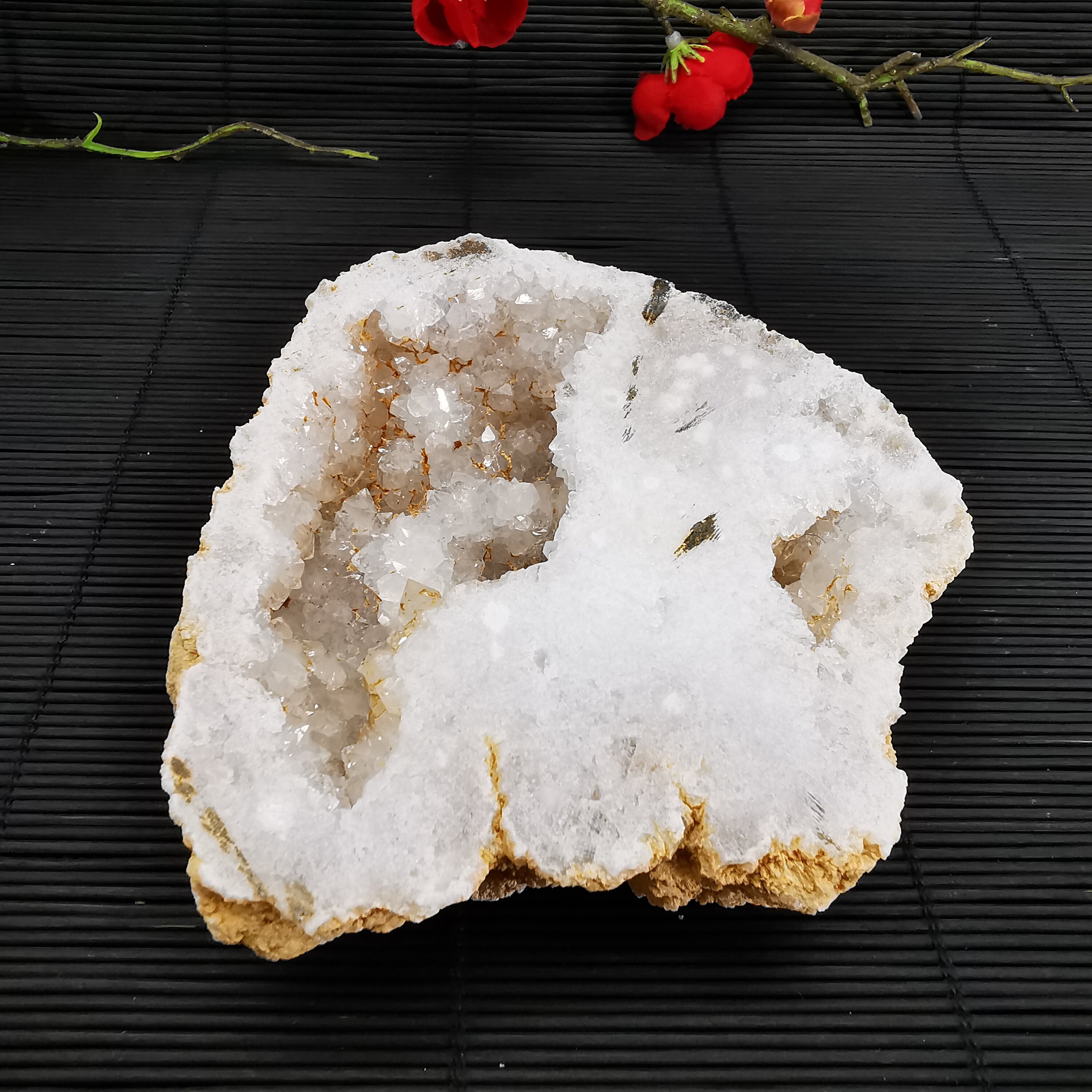 340G Natural Agate geode/quartz crystal geode point mineral | Etsy