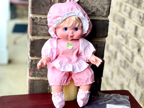 1980s Vintage Strawberry Shortcake baby Needs a name Doll. Etsy UK