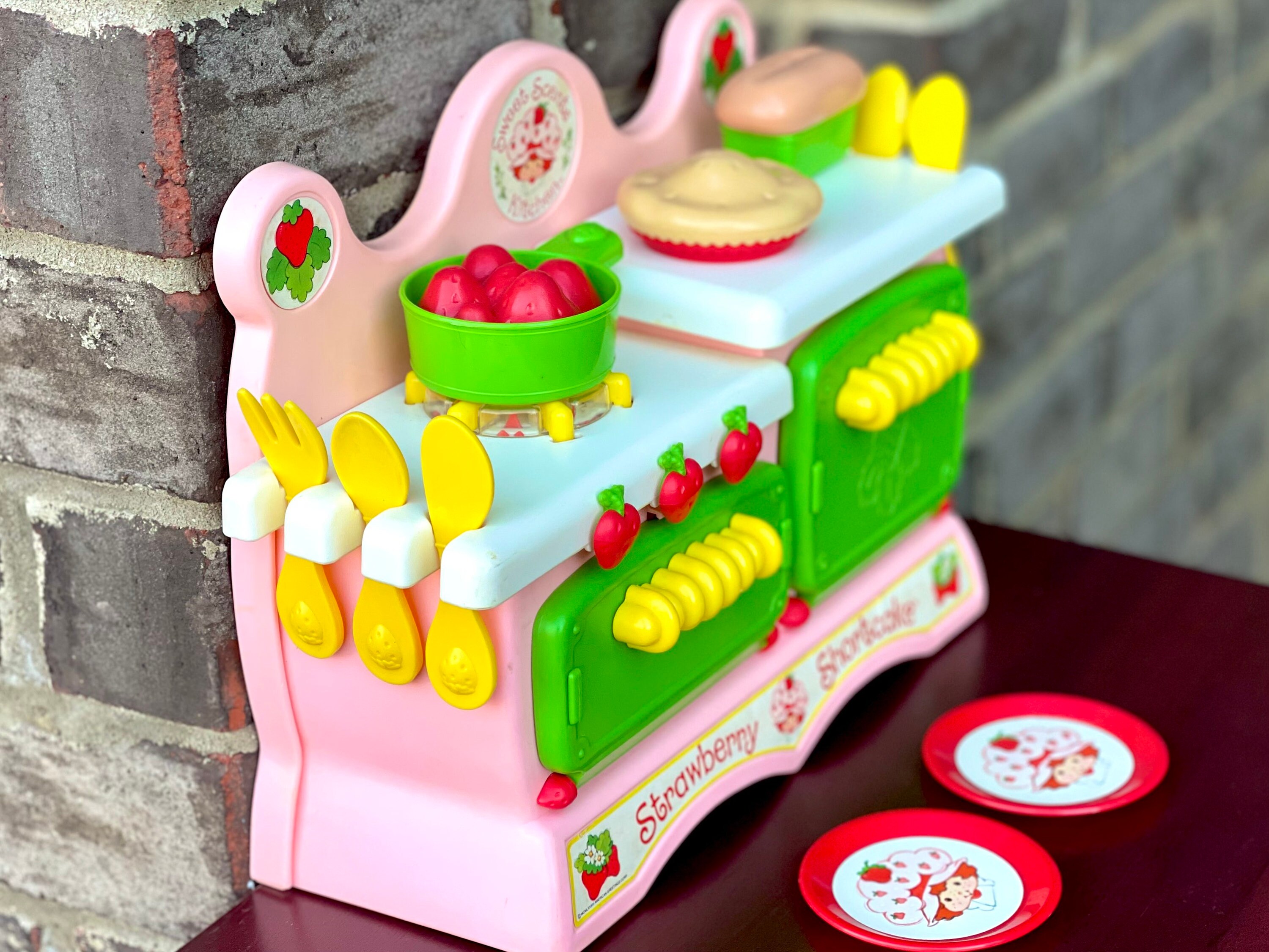 Strawberry Shortcake Play Kitchen