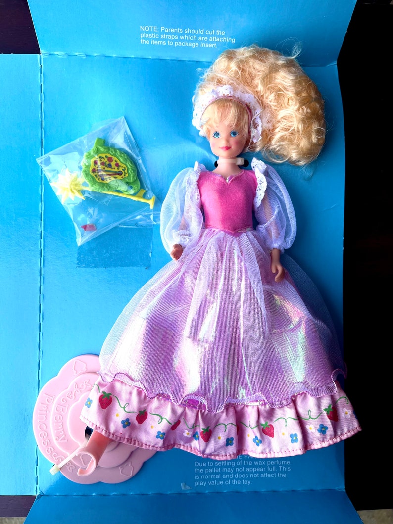 Berry RARE: 1980s Vintage Strawberry Shortcake Berrykin Berry Princess ...