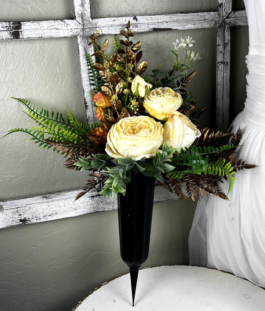 Beautiful Realistic Graveside Flowers, Flowers for Cemeteries, Memorial ...