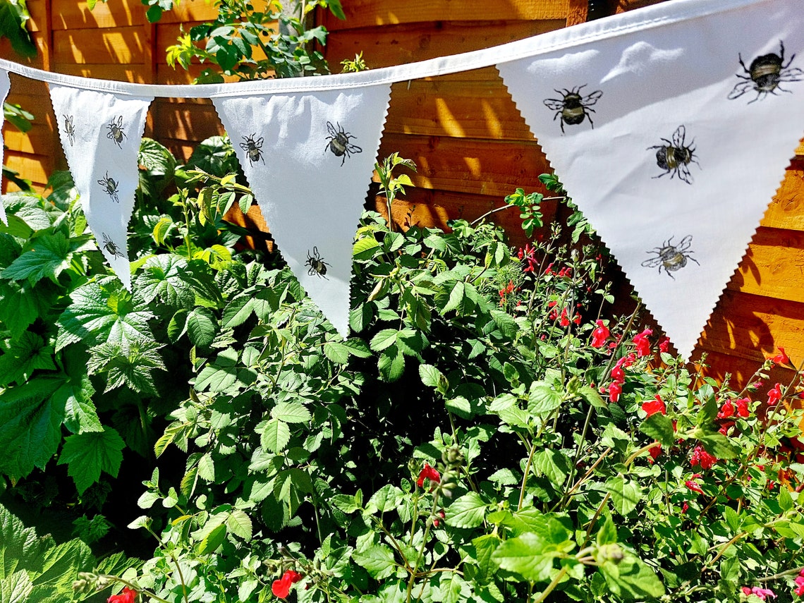 Hand Printed Linocut Bumble Bee Bunting Jubilee Garden Decor - Etsy UK