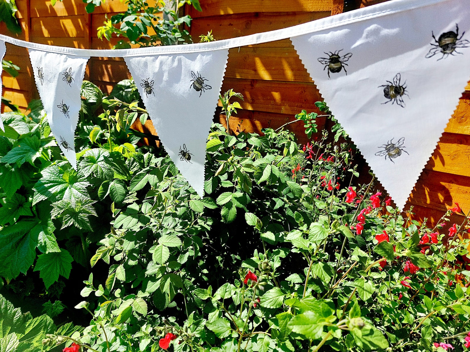 Hand Printed Linocut Bumble Bee Bunting Jubilee Garden Decor - Etsy UK