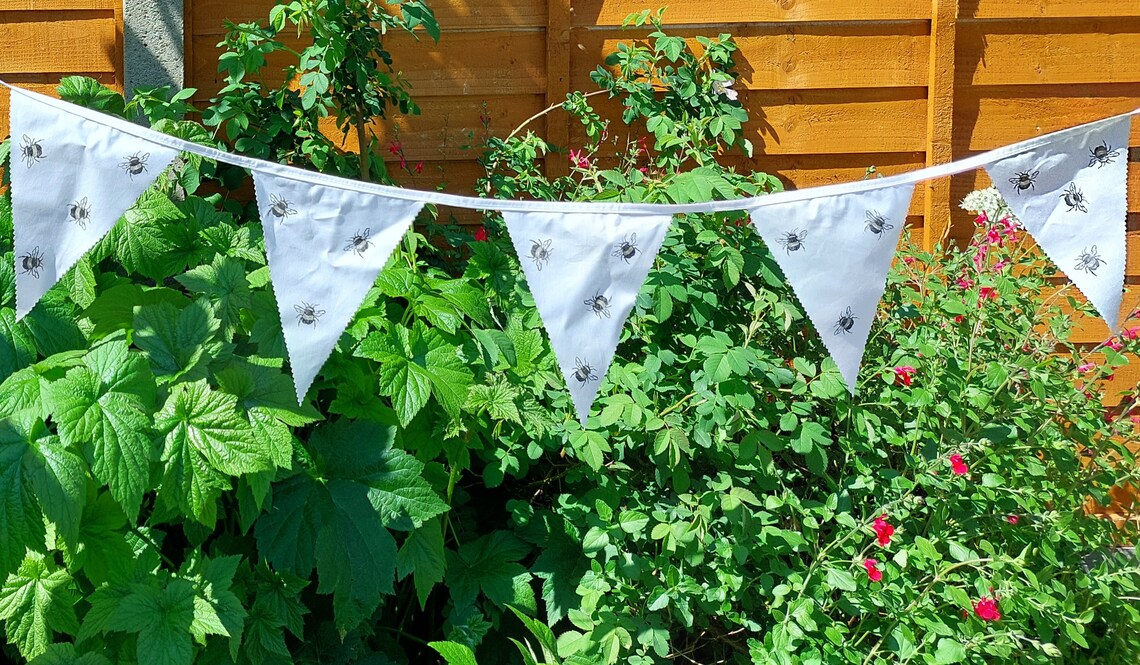 Hand Printed Linocut Bumble Bee Bunting Jubilee Garden Decor - Etsy UK