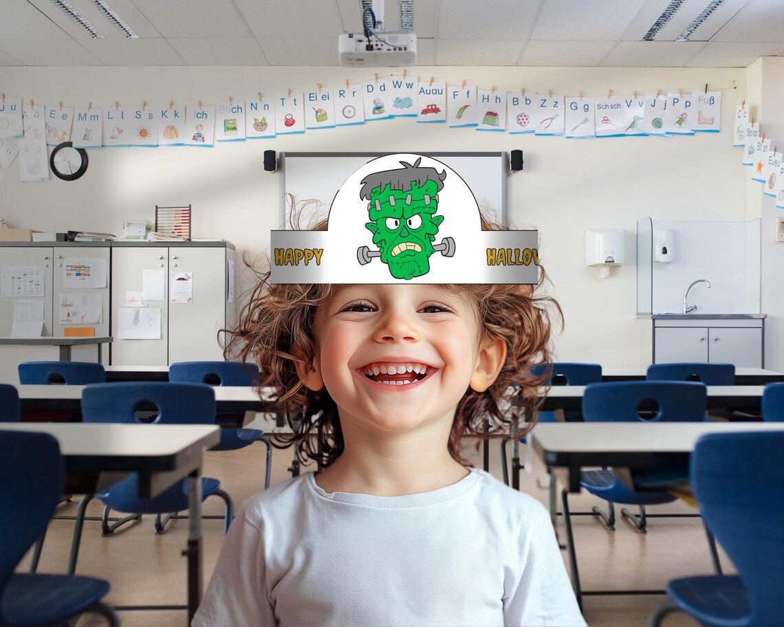 Halloween Paper Crowns, Coloring Craft for Kids, Paper Crown Craft ...