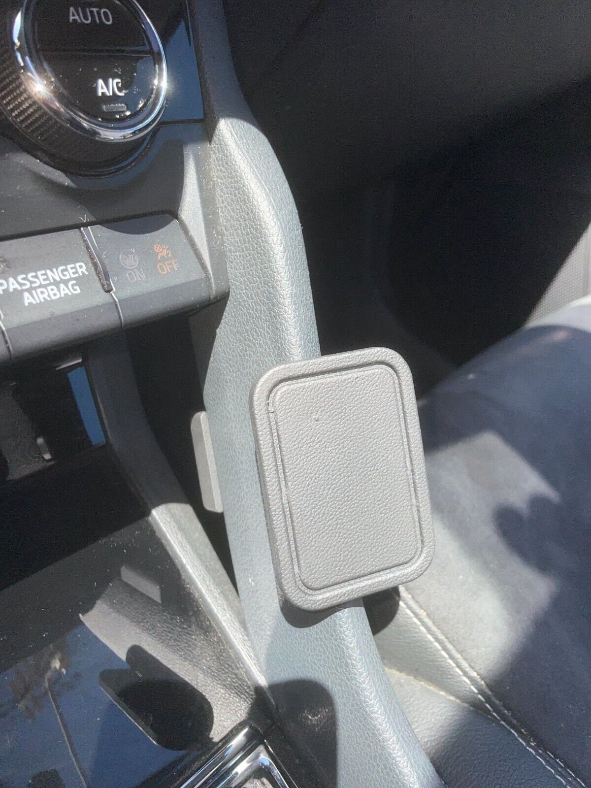 Skoda kodiaq phone holder store
