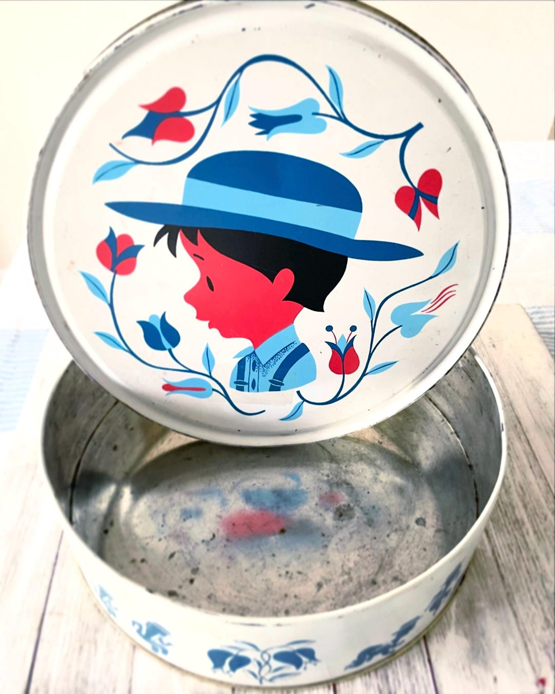 Pennsylvania Dutch Vintage Storage Tin - Etsy