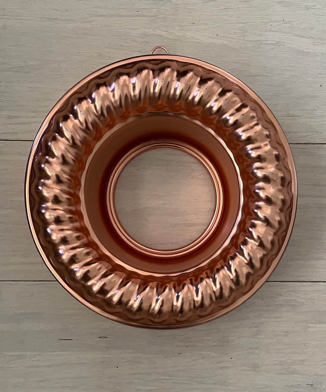 Vintage Copper Color Aluminum Mold With Wall Hanging Hook - Round Shape ...