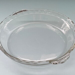 Vintage PYREX Pie Plate All Caps PYREX Scalloped Rim and Handles ...