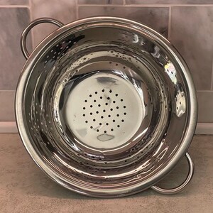 Vintage Colander Green With Scroll Pattern Draining Holes 11" X 4 1/2 ...