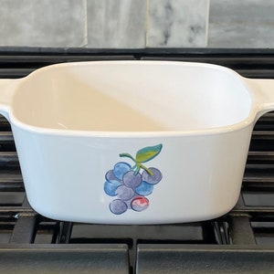 Vintage Corning Ware Fruit Basket Casserole Baking Dish 1.5 Liter A-1 1/2-B and Pyrex Lid Grape ...