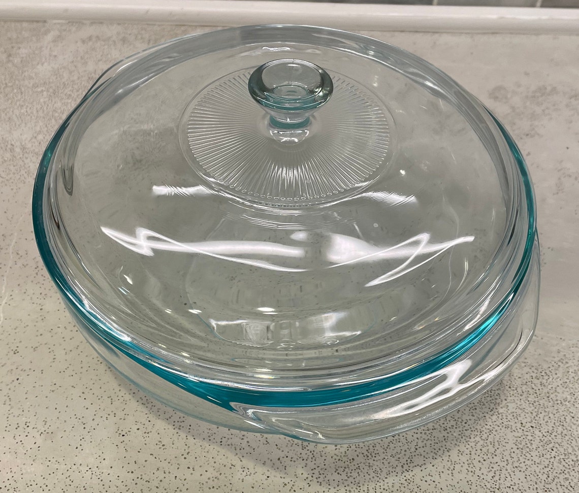 2 Quart Pyrex 024 Clear Glass Blue Tint Round Covered - Etsy.de