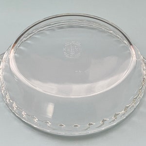 Vintage PYREX Pie Plate All Caps PYREX Scalloped Rim and Handles ...
