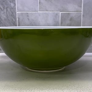 4 Quart Vintage Pyrex Verde Green Cinderella Mixing Bowl Avocado Green ...